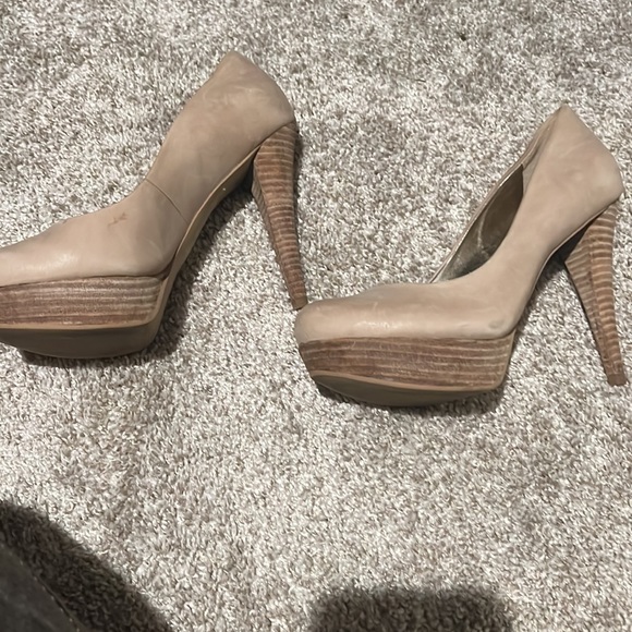 Guess | Shoes | Guess Platform Heels | Poshmark